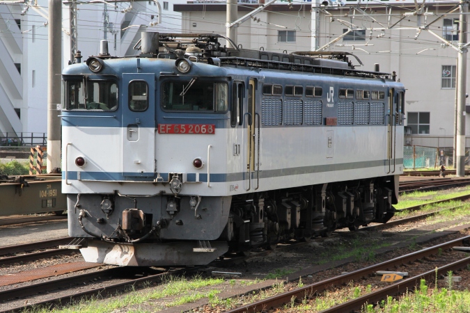 EF65-1068（→2068） (新)- 特集：21世紀になっても活躍する標準直流電気機関車「EF65形」